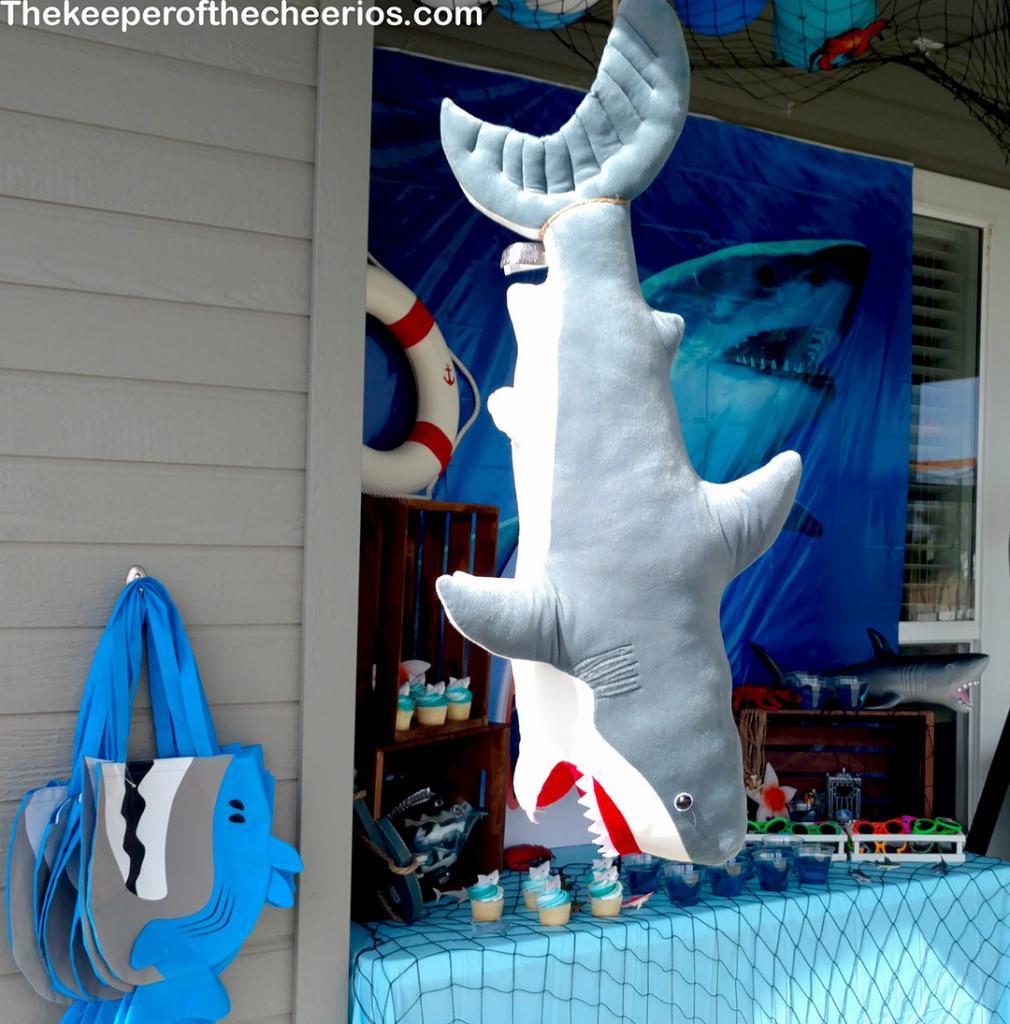 Shark Party Ideas - The Keeper of the Cheerios