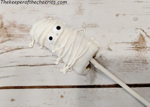 Halloween Banana Boo Pops - The Keeper of the Cheerios