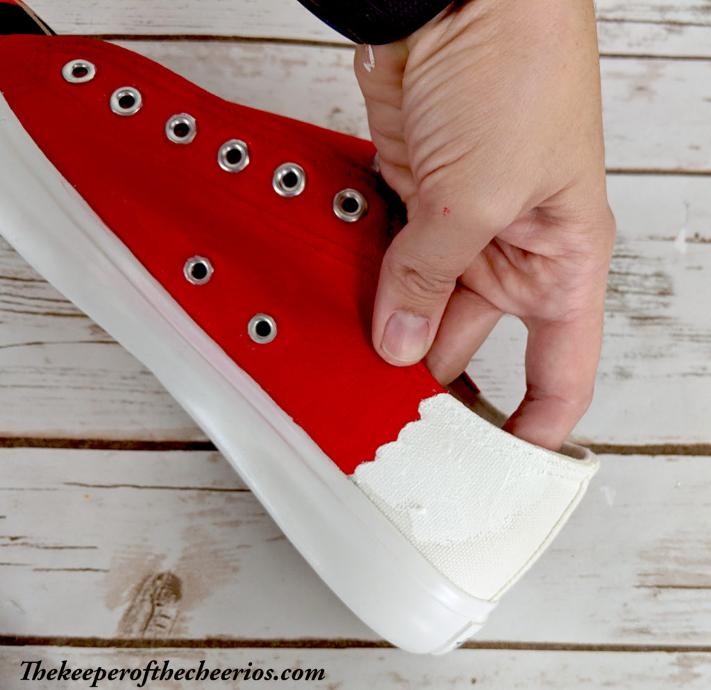 DIY Santa Belt Shoes - The Keeper of the Cheerios