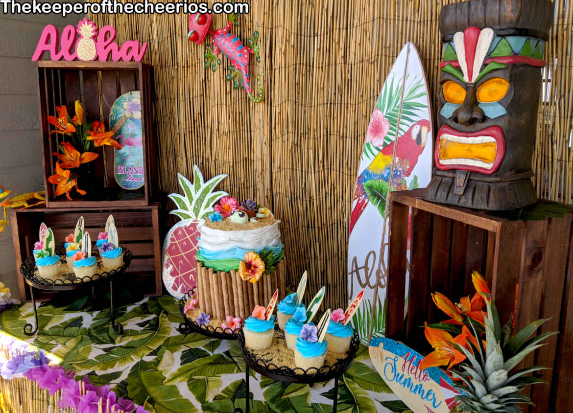 Hawaiian Luau Party - The Keeper of the Cheerios