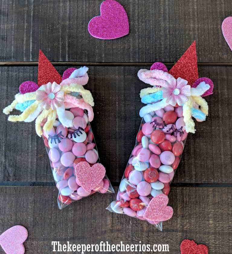 Unicorn Valentines Day Treat Bags - The Keeper of the Cheerios