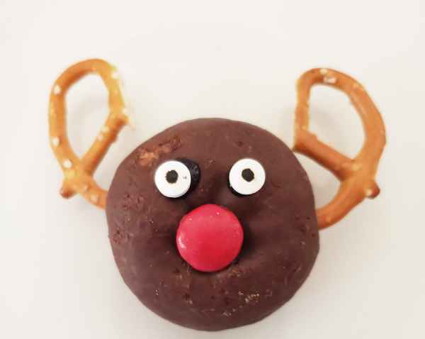 Chocolate Donut Reindeer - The Keeper of the Cheerios