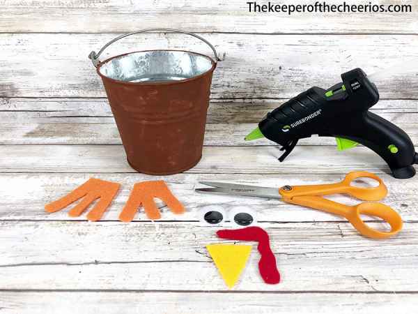 Thankful Turkey Bucket Craft - The Keeper of the Cheerios
