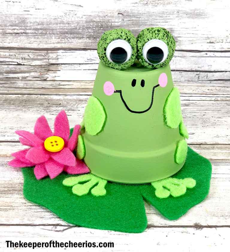 Clay Pot Frog - The Keeper of the Cheerios