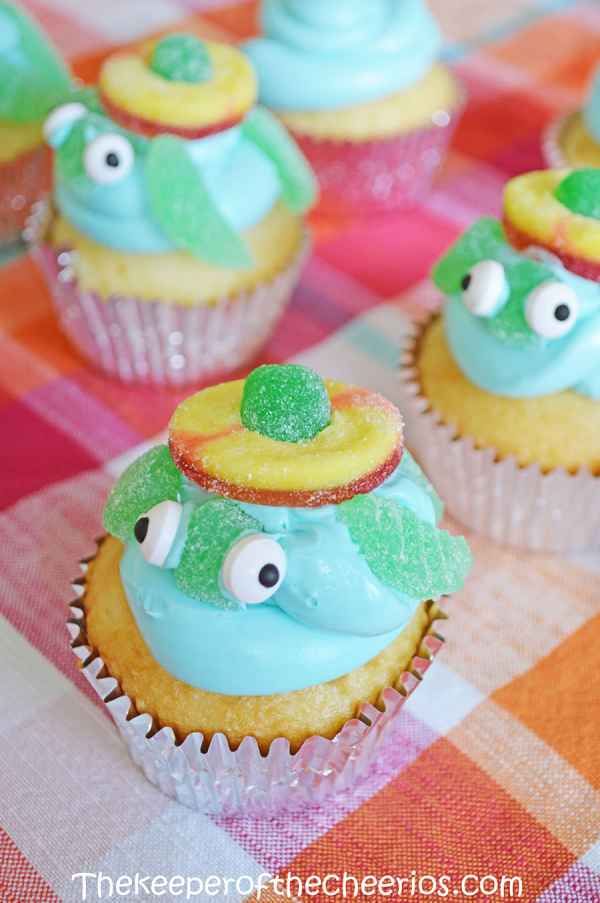 Sea Turtle Cupcakes - The Keeper of the Cheerios