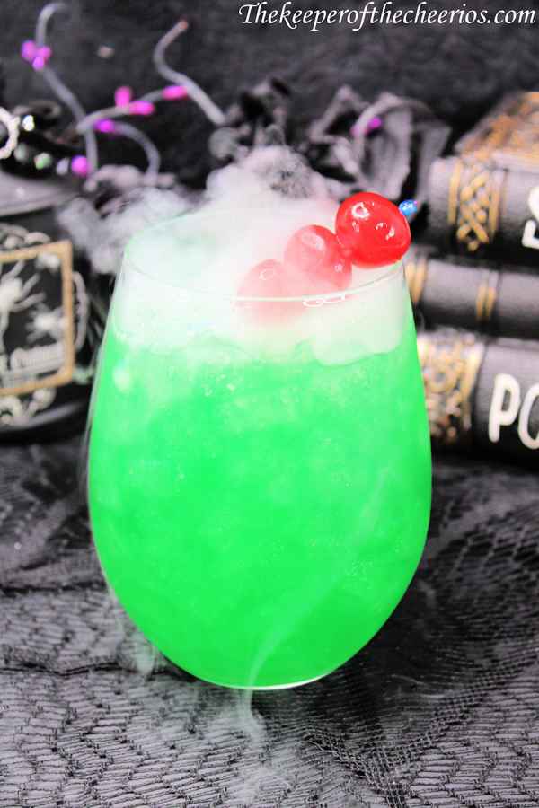 Hocus Pocus Cocktail - The Keeper of the Cheerios