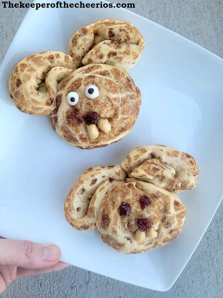 Easter Bunny Cinnamon Rolls - The Keeper of the Cheerios